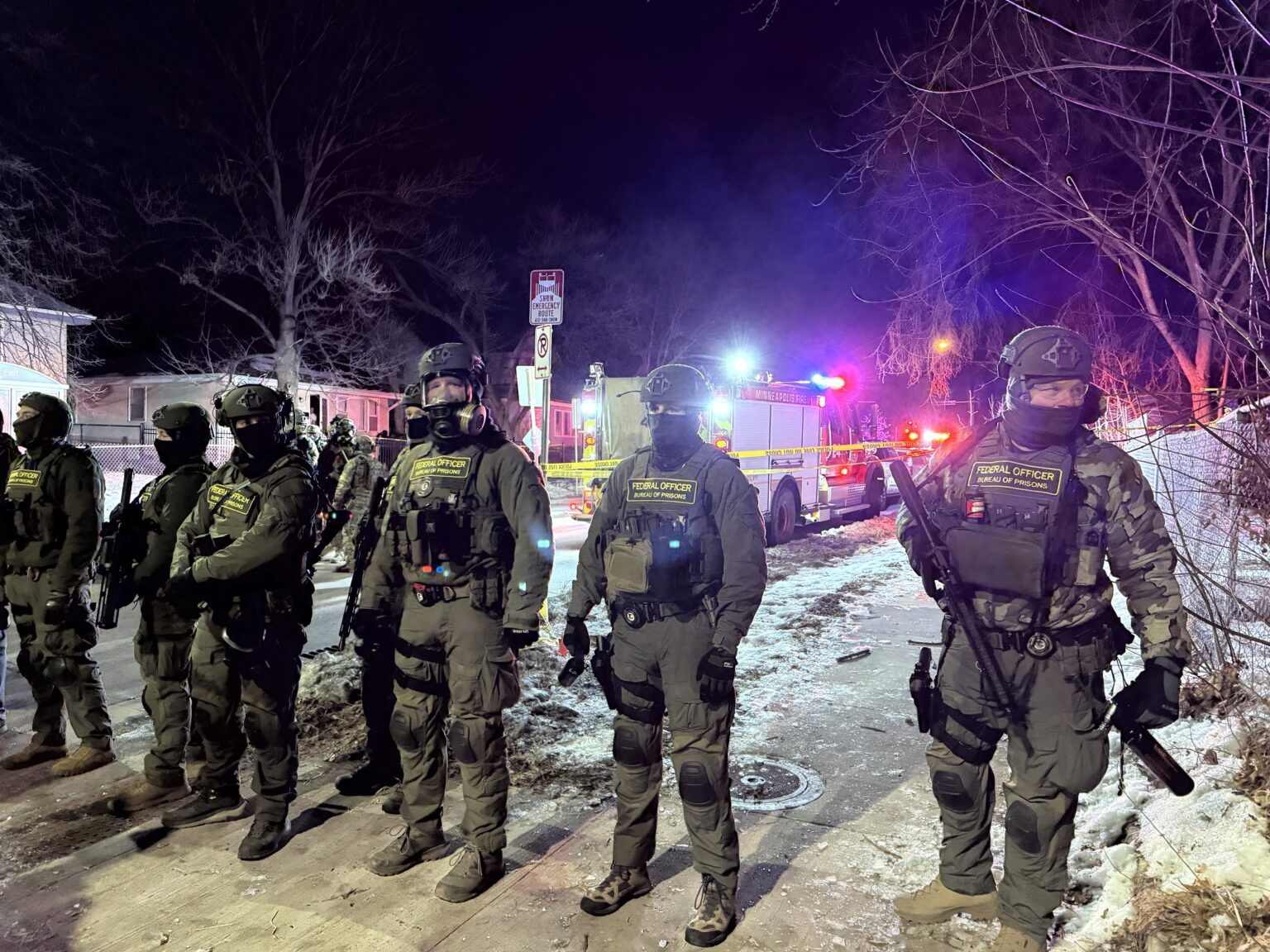 Two men charged with assaulting agents in ICE shooting released by a ...